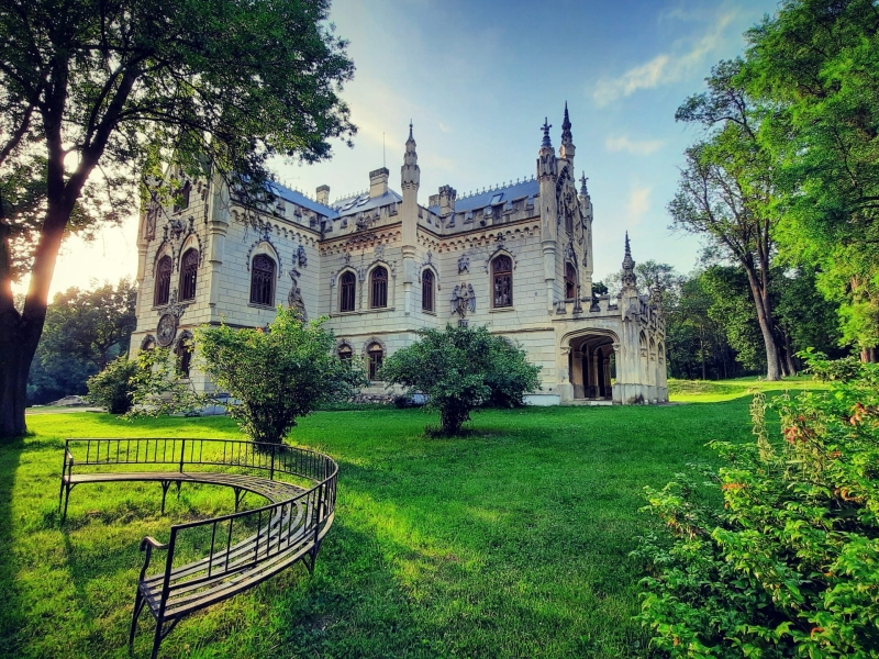 De treci codrii de aramă...la Plopii fără soț...